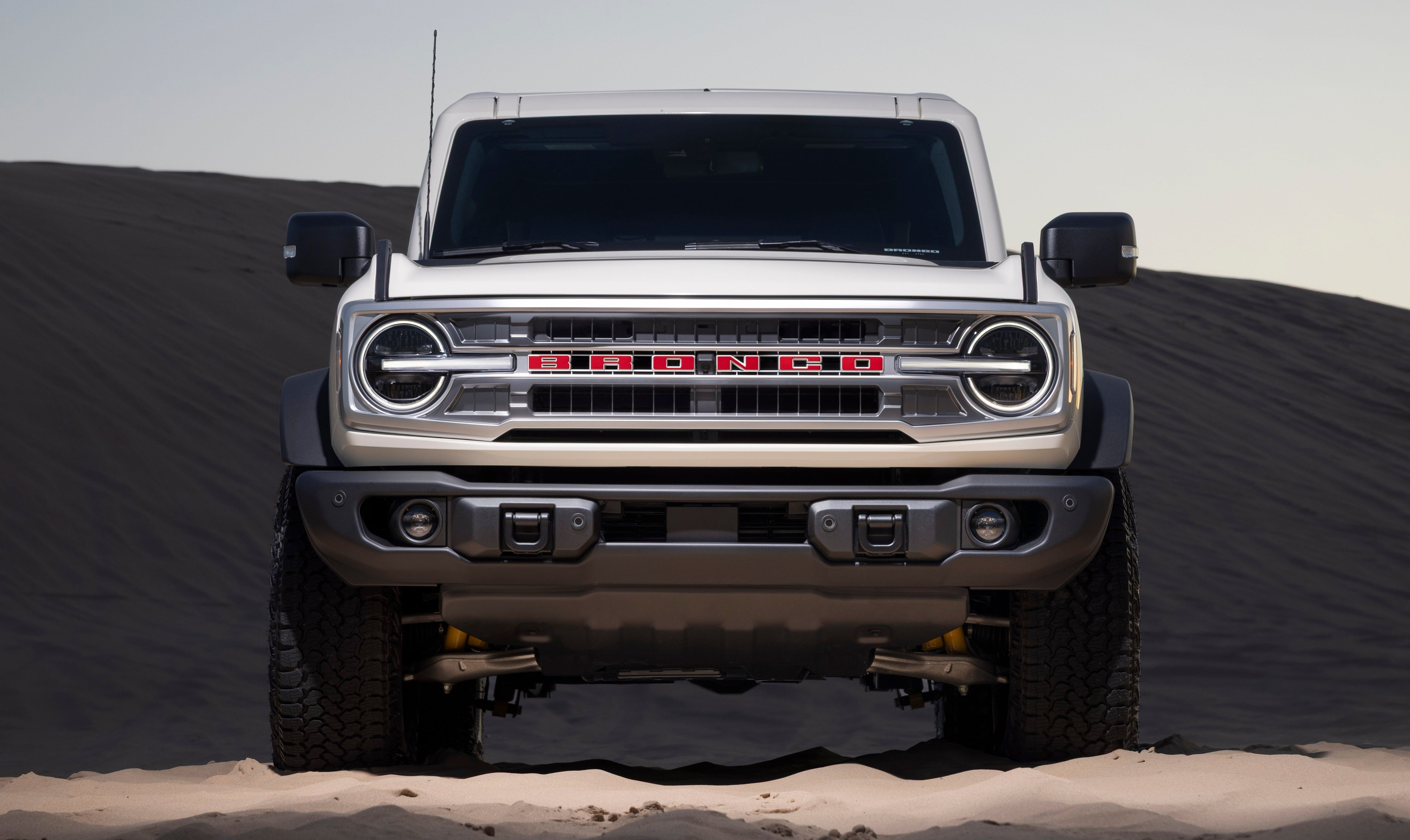 2025 Ford Bronco vs 2026 Bronco: Upcoming Changes | ORO Ford | ORO Ford ...